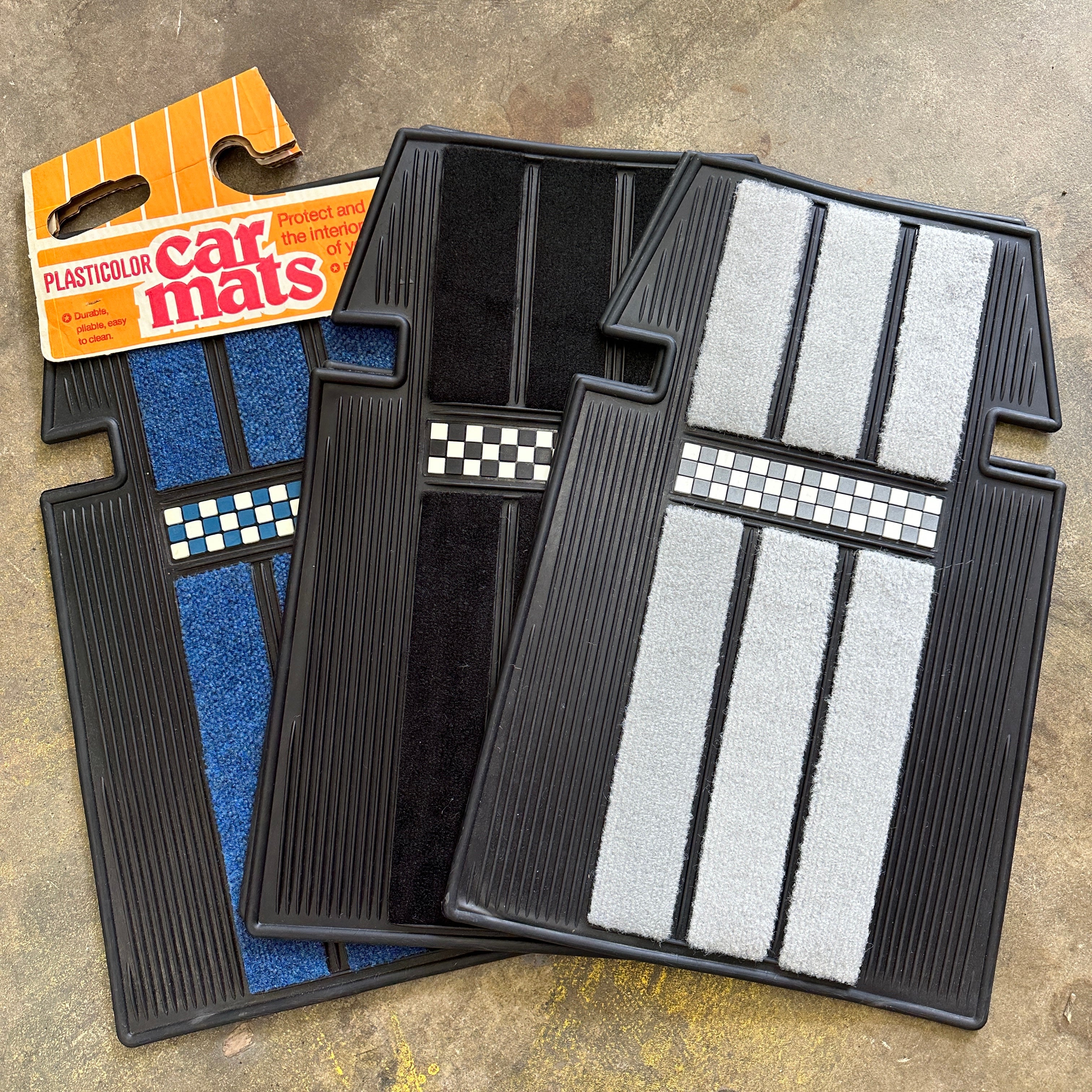 NOS Checker Floor Mats Plasticolor Hevy Hauling